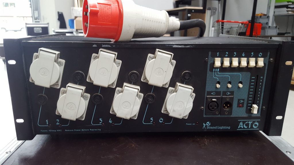 BLOC DE PUISSANCE STRAND LIGHTING ACT 6 – XLS Son et Lumière